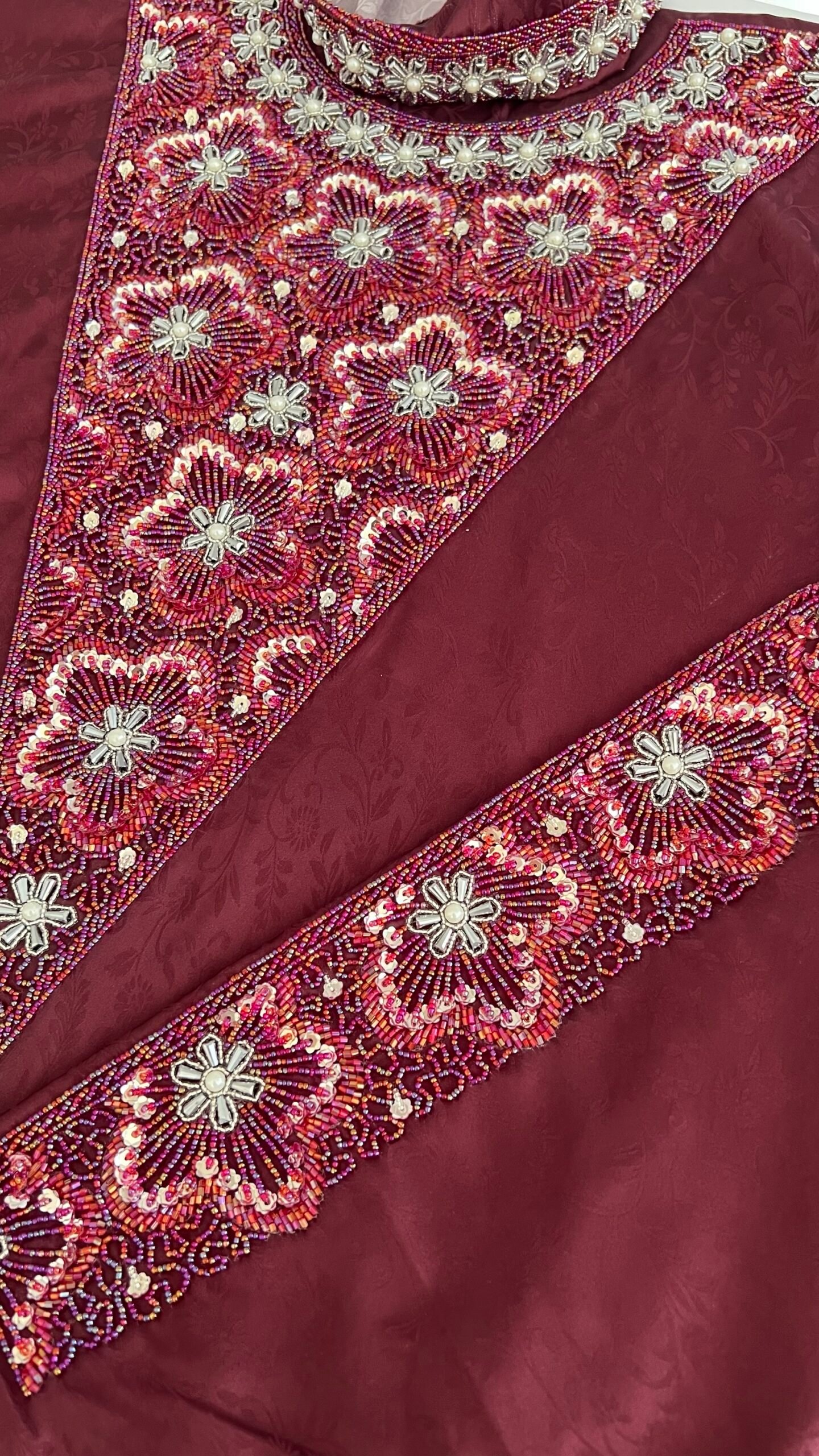 Red Bead High Neck | Le Sal