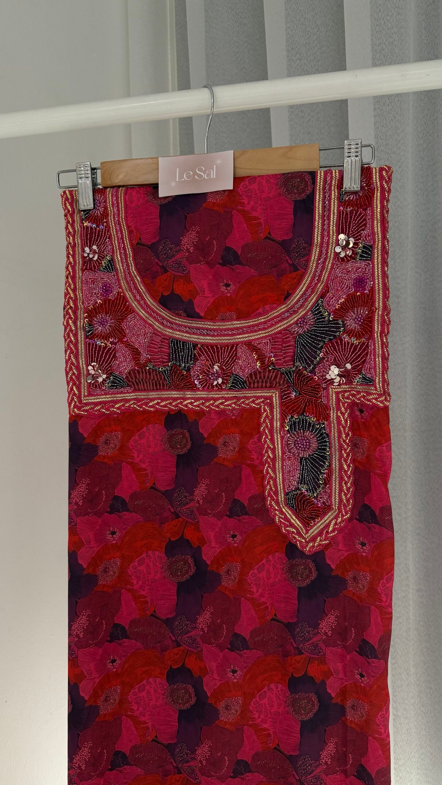 Red Flowers Tally - Le Sal